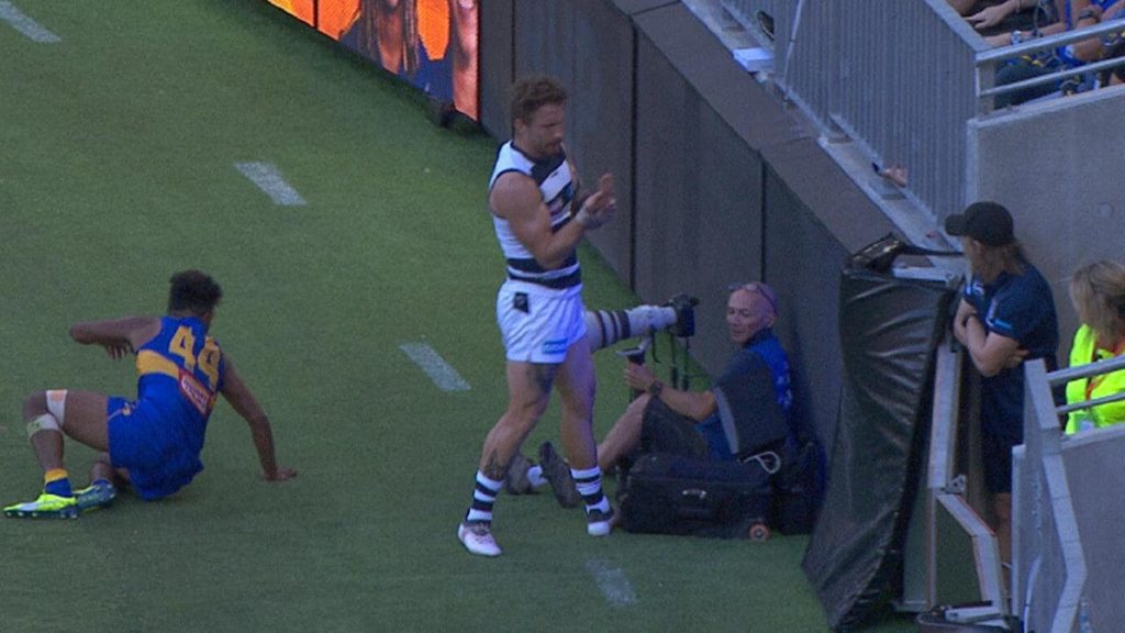 AFL Re-Thinking LED Displays After Injuries – lightED